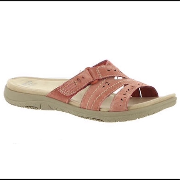 Earth Origins | Shoes | Earth Origins Shantel Suede Slip On Sandals ...